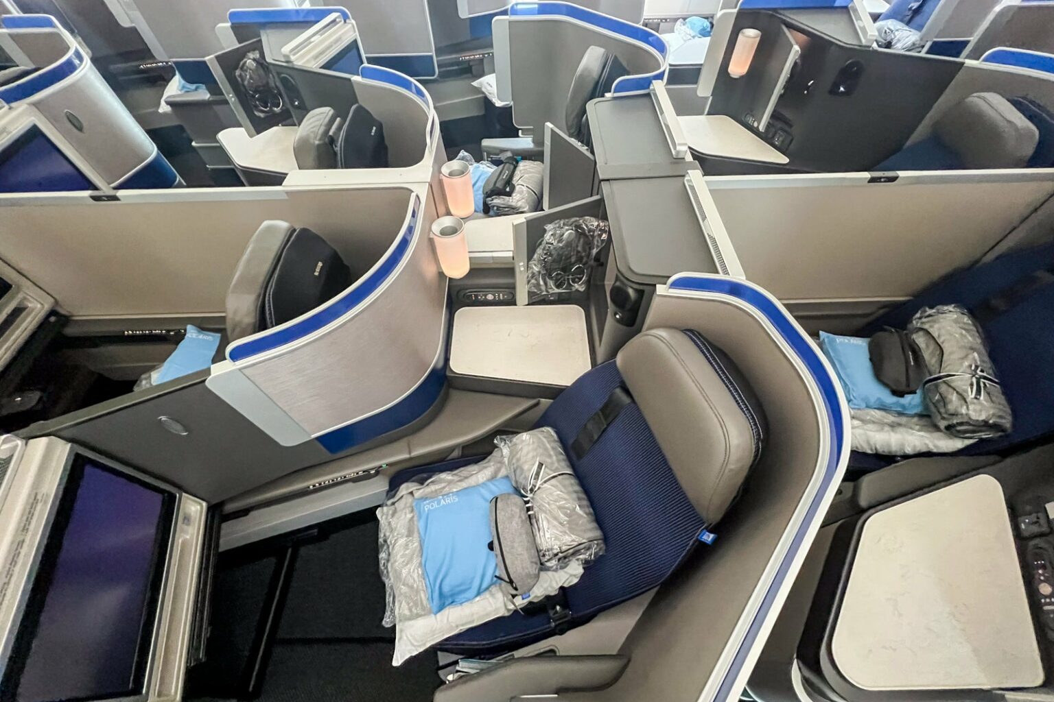 United Airlines MileagePlus: Guide to earning and redeeming miles ...