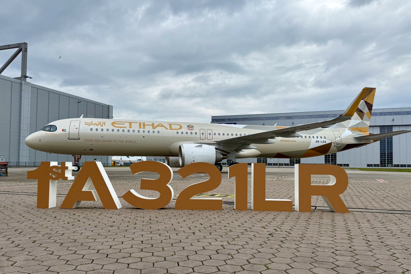 Inside Etihad's stunning Airbus A321LR with new first- and business-class cabins - Tripeko